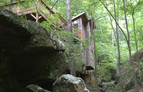 Exploring in Arkansas: Unique resort where rustic meets modern | thv11.com