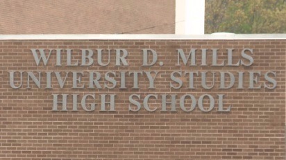 Student arrested for bringing a stolen gun to Mills High School | thv11.com