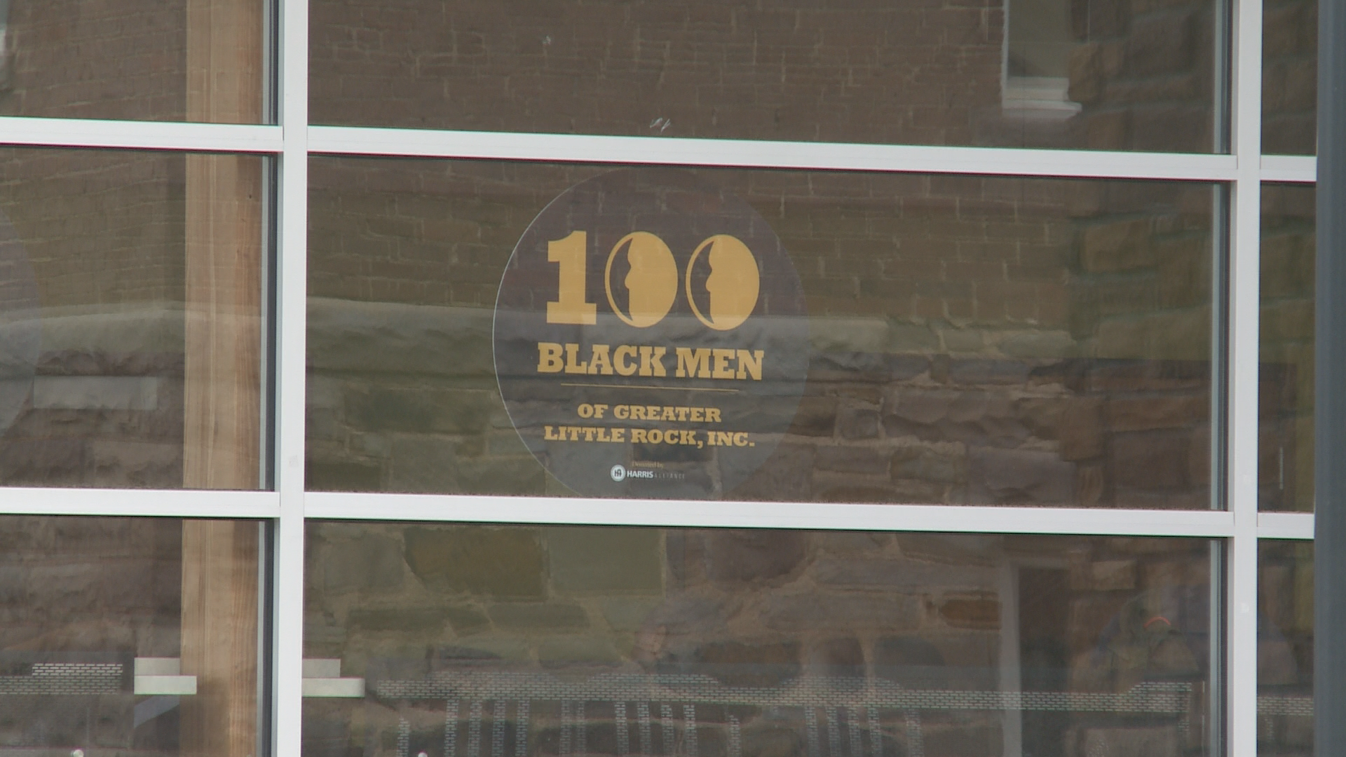 100 Black Men group offers mentoring, guidance for young men | thv11.com