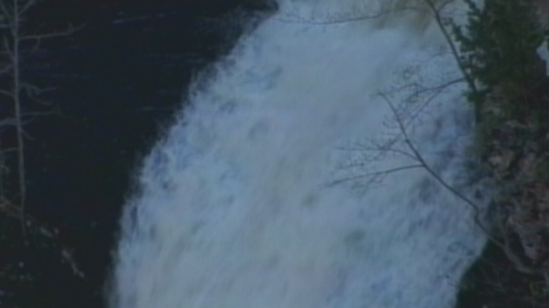 Teen survives a more than 90 foot fall off waterfall | wusa9.com